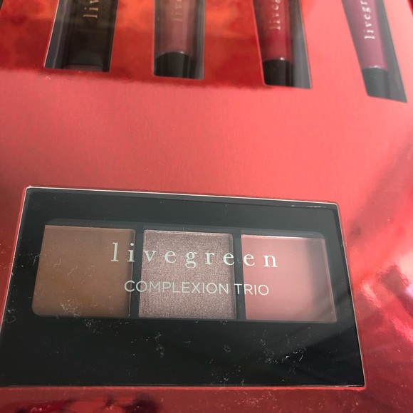 Livergreen | Makeup | Livegreen Beauty Box New | Poshmark